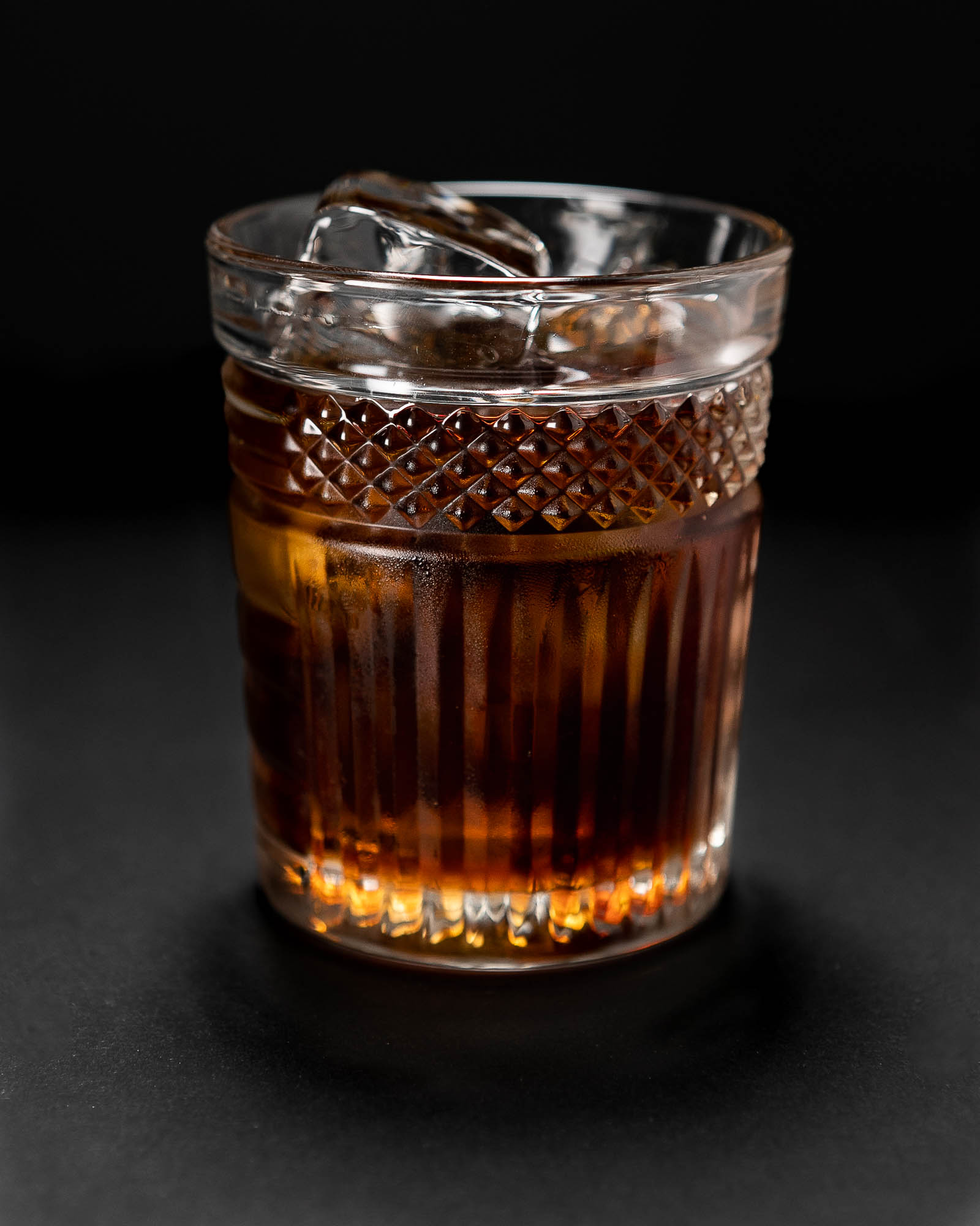 Watch Black Russian recipe - Cocktail Club